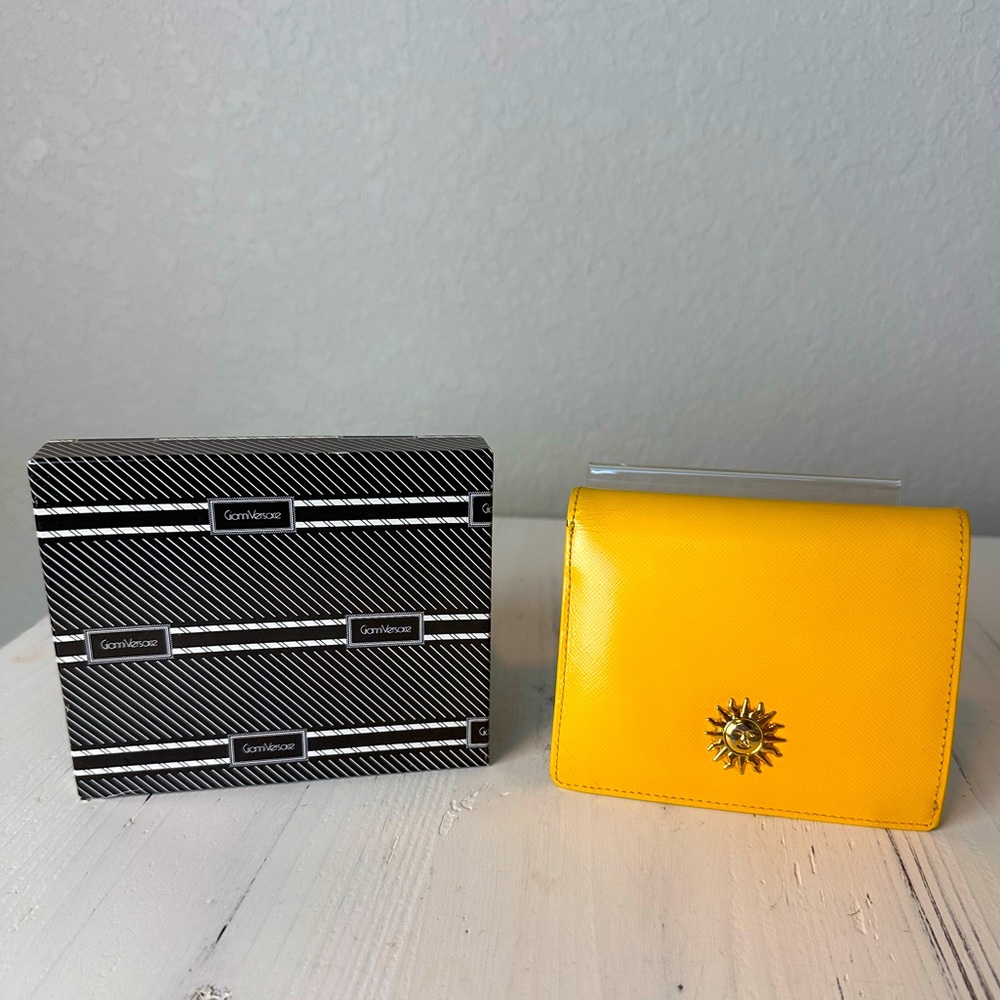 Super Rare Vintage Versace Sunburst Bifold - Gem